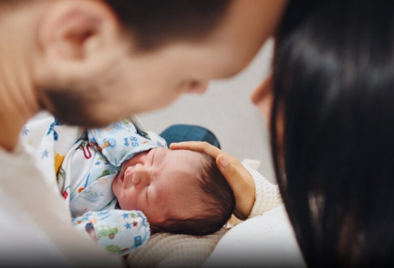 Intrauterine Growth Restriction (IUGR): Symptoms, Causes, Diagnosis ...